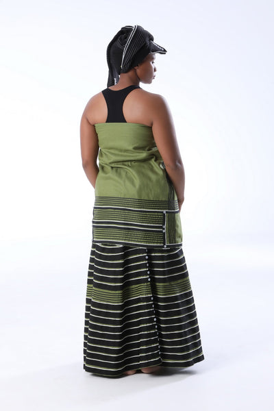 Full Xhosa uMbhaco set of clothing, with skirt and blanket shawl – The ...