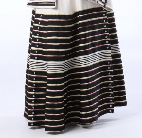 isiXhosa uMbhaco set of clothing for women, African styles. – The Wild ...